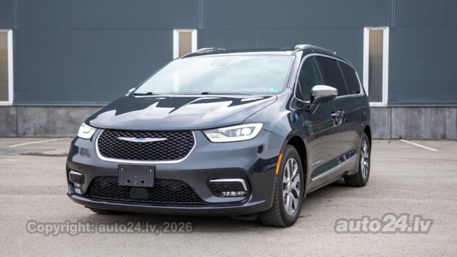 Chrysler Pacifica 2021 Tallina, ar dzinēja tilpumu 3.60 L un nobraukumu 107 tūkst. km par 34900 €, foto 2 vietnē AUTOMOTO.COM.LV