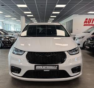 Chrysler Pacifica 2021 Klaipėda, ar dzinēja tilpumu 3.61 L un nobraukumu 148 tūkst. km par 22750 €, foto 3 vietnē AUTOMOTO.COM.LV