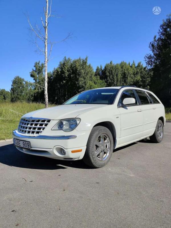 White Chrysler Pacifica 2008 in Siauliai, with an engine capacity of 3.95 L and mileage of 187 thousand km for 2500 €, photo 1 on AUTOMOTO.COM.LV