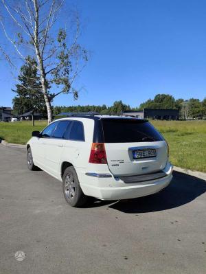 White Chrysler Pacifica 2008 in Siauliai, with an engine capacity of 3.95 L and mileage of 187 thousand km for 2500 €, photo 4 on AUTOMOTO.COM.LV