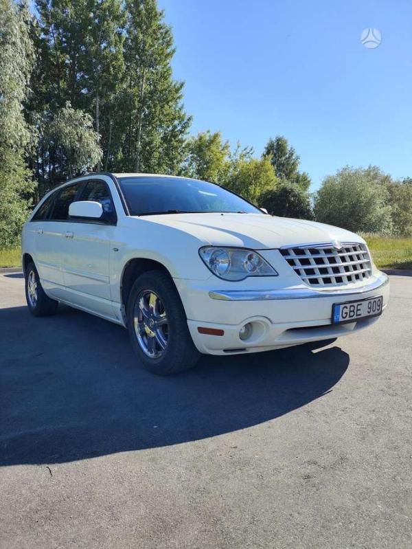 White Chrysler Pacifica 2008 in Siauliai, with an engine capacity of 3.95 L and mileage of 187 thousand km for 2500 €, photo 5 on AUTOMOTO.COM.LV