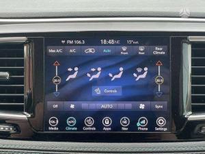White Chrysler Pacifica 2020 in Utena, with an engine capacity of 3.60 L and mileage of 196 thousand km for 18730 €, photo 20 on AUTOMOTO.COM.LV