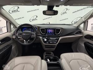 Balts Chrysler Pacifica 2017 Avižieniai, ar dzinēja tilpumu 3.60 L un nobraukumu 181 tūkst. km par 14200 €, foto 3 vietnē AUTOMOTO.COM.LV