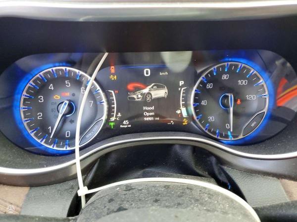 Balts Chrysler Pacifica 2017 Šauļi, ar dzinēja tilpumu 3.61 L un nobraukumu 150 tūkst. km par 8900 €, foto 9 vietnē AUTOMOTO.COM.LV