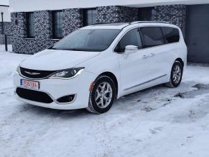 Balts Chrysler Pacifica 2018 Kauņa, ar dzinēja tilpumu 3.61 L un nobraukumu 222 tūkst. km par 14000 €, foto  vietnē AUTOMOTO.COM.LV