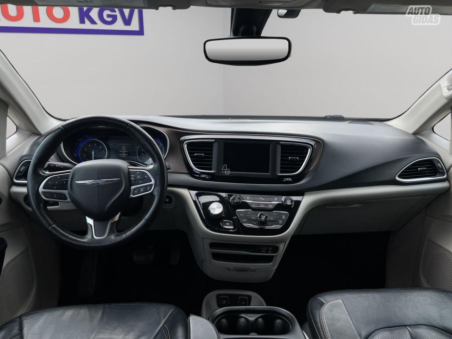 Balts Chrysler Pacifica 2018 Kauņa, ar dzinēja tilpumu 3.60 L un nobraukumu 237 tūkst. km par 14999 €, foto 15 vietnē AUTOMOTO.COM.LV