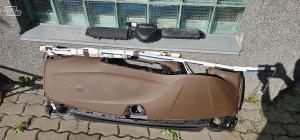 White Chrysler Pacifica 2018 in Siauliai, with an engine capacity of 3.60 L and mileage of 222 thousand km for 10200 €, photo 18 on AUTOMOTO.COM.LV