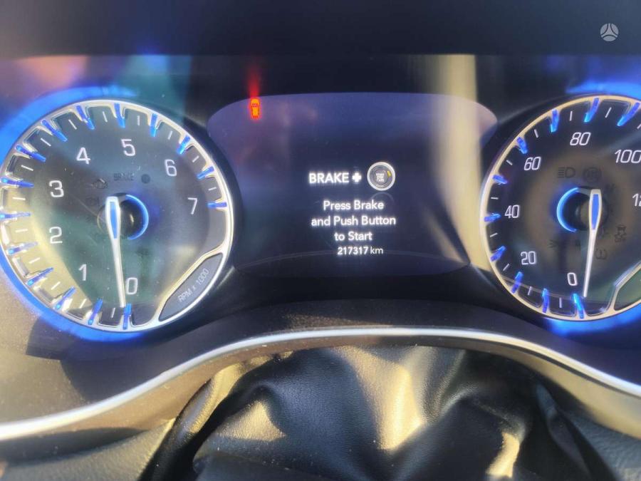 Balts Chrysler Pacifica 2018 Kauņa, ar dzinēja tilpumu 3.61 L un nobraukumu 217 tūkst. km par 16500 €, foto 20 vietnē AUTOMOTO.COM.LV