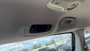 White Chrysler Pacifica 2018 in Ukmerge, with an engine capacity of 3.61 L and mileage of 247 thousand km for 7300 €, photo 18 on AUTOMOTO.COM.LV