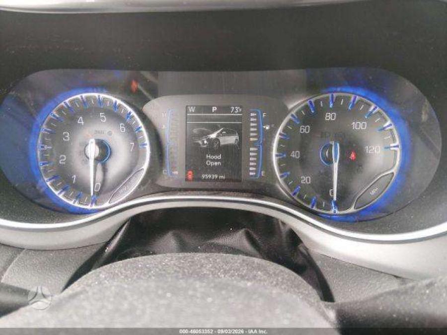 Balts Chrysler Pacifica 2018 Klaipėda, ar dzinēja tilpumu 3.61 L un nobraukumu 154 tūkst. km par 3000 €, foto 8 vietnē AUTOMOTO.COM.LV