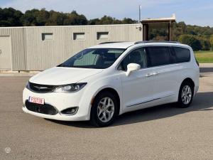 Balts Chrysler Pacifica 2018 Kauņa, ar dzinēja tilpumu 3.61 L un nobraukumu 220 tūkst. km par 14800 €, foto 5 vietnē AUTOMOTO.COM.LV