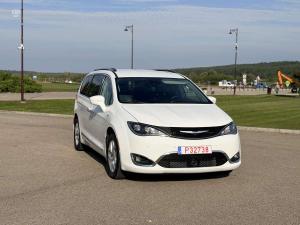 Balts Chrysler Pacifica 2018 Kauņa, ar dzinēja tilpumu 3.61 L un nobraukumu 220 tūkst. km par 14800 €, foto 6 vietnē AUTOMOTO.COM.LV