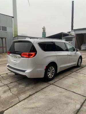 White Chrysler Pacifica 2019 in Kretinga, with an engine capacity of 3.61 L and mileage of 255 thousand km for 12990 €, photo  on AUTOMOTO.COM.LV