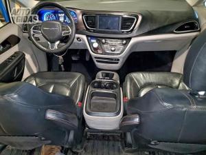 Balts Chrysler Pacifica 2019 Klaipėda, ar dzinēja tilpumu 3.60 L un nobraukumu 238 tūkst. km par 7350 €, foto 7 vietnē AUTOMOTO.COM.LV