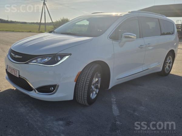 Balts Chrysler Pacifica 2019 Rīga, ar dzinēja tilpumu 3.60 L un nobraukumu 217 tūkst. km par 15300 €, foto 2 vietnē AUTOMOTO.COM.LV