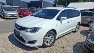 Balts Chrysler Pacifica 2020 Kauņa, ar dzinēja tilpumu 3.61 L un nobraukumu 220 tūkst. km par 15700 €, foto 1 vietnē AUTOMOTO.COM.LV