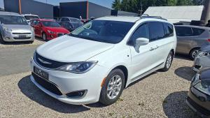 Balts Chrysler Pacifica 2020 Kauņa, ar dzinēja tilpumu 3.61 L un nobraukumu 220 tūkst. km par 15700 €, foto 5 vietnē AUTOMOTO.COM.LV