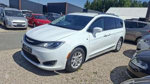 Balts Chrysler Pacifica 2020 Kauņa, ar dzinēja tilpumu 3.61 L un nobraukumu 220 tūkst. km par 15700 €, foto 6 vietnē AUTOMOTO.COM.LV