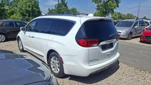Balts Chrysler Pacifica 2020 Kauņa, ar dzinēja tilpumu 3.61 L un nobraukumu 220 tūkst. km par 15700 €, foto 13 vietnē AUTOMOTO.COM.LV
