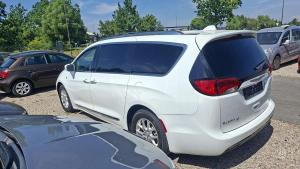 Balts Chrysler Pacifica 2020 Kauņa, ar dzinēja tilpumu 3.61 L un nobraukumu 220 tūkst. km par 15700 €, foto 14 vietnē AUTOMOTO.COM.LV
