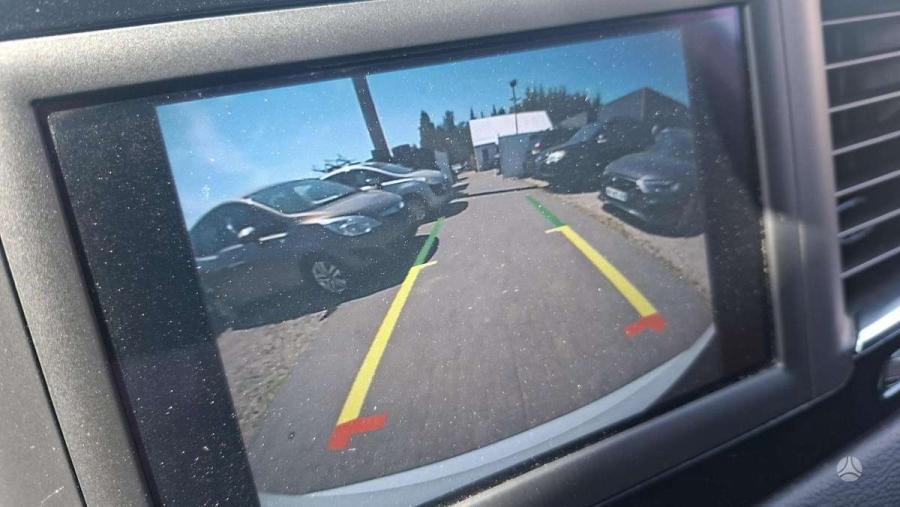 Balts Chrysler Pacifica 2020 Kauņa, ar dzinēja tilpumu 3.61 L un nobraukumu 220 tūkst. km par 15700 €, foto 18 vietnē AUTOMOTO.COM.LV