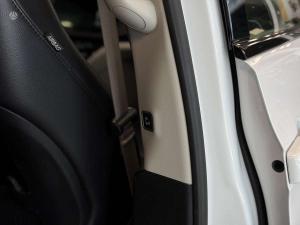 White Chrysler Pacifica 2021 in Klaipeda, with an engine capacity of 3.61 L and mileage of 148 thousand km for 22750 €, photo 35 on AUTOMOTO.COM.LV