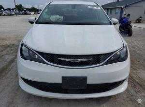 White Chrysler Pacifica 2021 in Kaunas, with an engine capacity of 3.61 L and mileage of 188 thousand km for 5499 €, photo 6 on AUTOMOTO.COM.LV