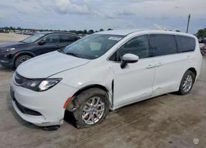 White Chrysler Pacifica 2021 in Kaunas, with an engine capacity of 3.61 L and mileage of 188 thousand km for 5499 €, photo  on AUTOMOTO.COM.LV