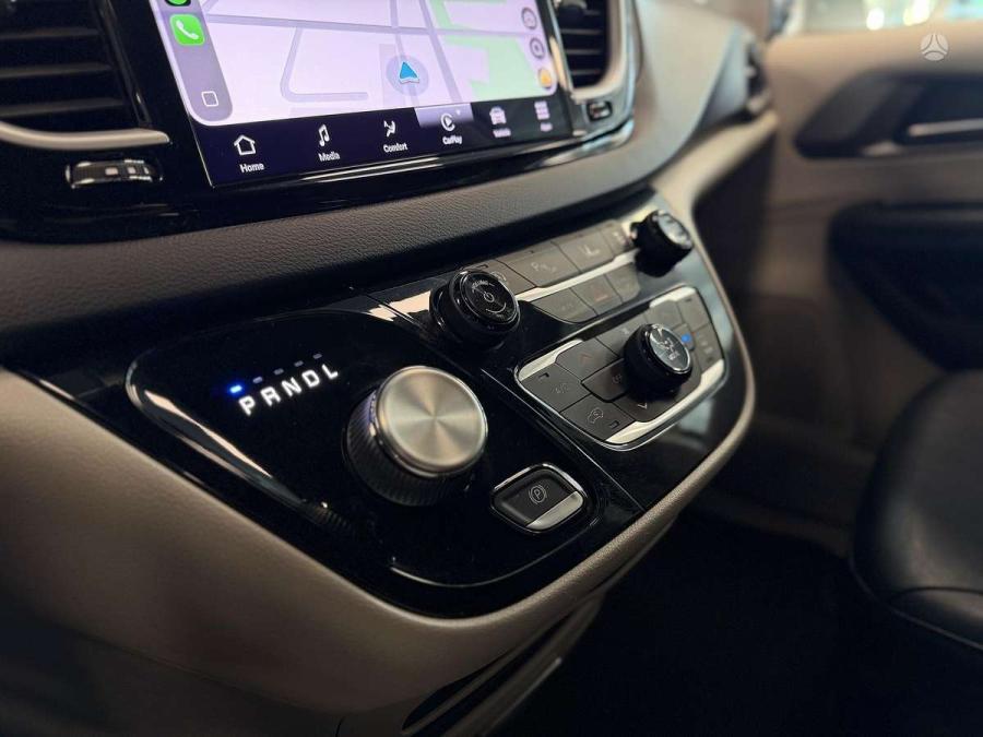 Balts Chrysler Pacifica 2021 Klaipėda, ar dzinēja tilpumu 3.61 L un nobraukumu 148 tūkst. km par 21300 €, foto 20 vietnē AUTOMOTO.COM.LV