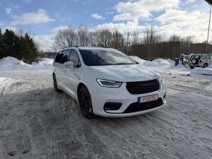White Chrysler Pacifica 2022 in Klaipeda, with an engine capacity of 3.61 L and mileage of 170 thousand km for 17400 €, photo  on AUTOMOTO.COM.LV