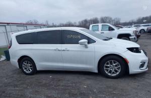 White Chrysler Pacifica 2022 in Vilnius, with an engine capacity of 3.61 L and mileage of 143 thousand km for 11900 €, photo 14 on AUTOMOTO.COM.LV