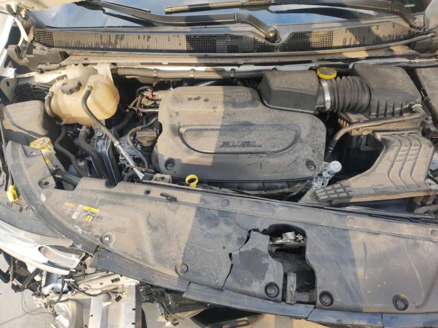 Balts Chrysler Pacifica 2022 Kauņa, ar dzinēja tilpumu 3.60 L un nobraukumu 72 tūkst. km par 12400 €, foto 11 vietnē AUTOMOTO.COM.LV