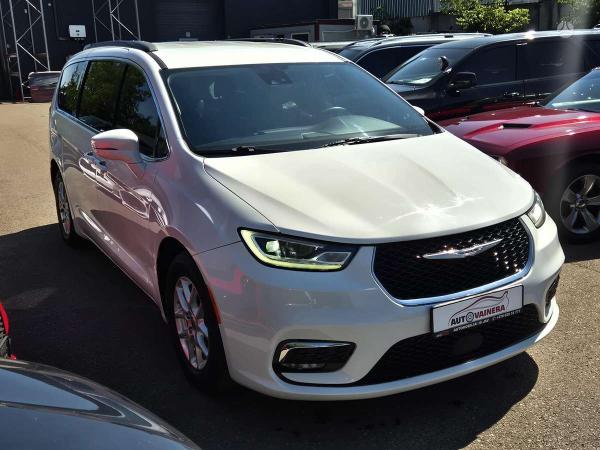 Balts Chrysler Pacifica 2022 Viļņa, ar dzinēja tilpumu 3.61 L un nobraukumu 143 tūkst. km par 20900 €, foto 1 vietnē AUTOMOTO.COM.LV