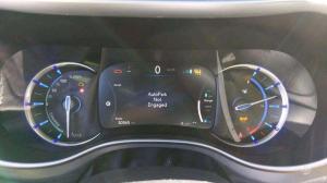 White Chrysler Pacifica 2022 in Kaunas, with an engine capacity of 3.61 L and mileage of 80 thousand km for 16456 €, photo 15 on AUTOMOTO.COM.LV