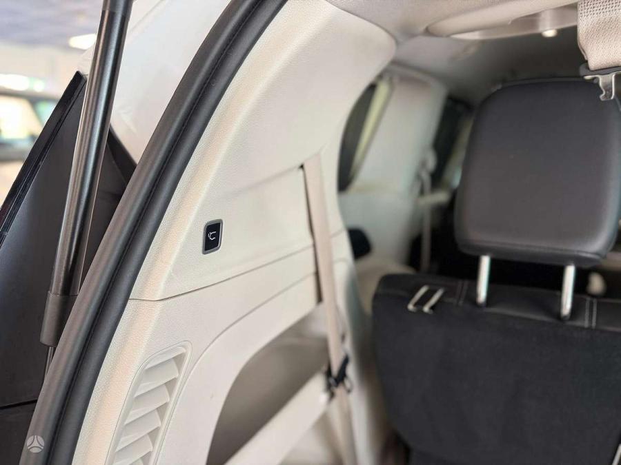 Balts Chrysler Pacifica 2022 Klaipėda, ar dzinēja tilpumu 3.61 L un nobraukumu 157 tūkst. km par 19900 €, foto 36 vietnē AUTOMOTO.COM.LV