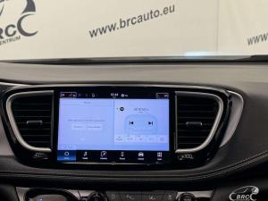 White Chrysler Pacifica 2023 in Vilnius, with an engine capacity of 3.60 L and mileage of 22 thousand km for 27900 €, photo 22 on AUTOMOTO.COM.LV
