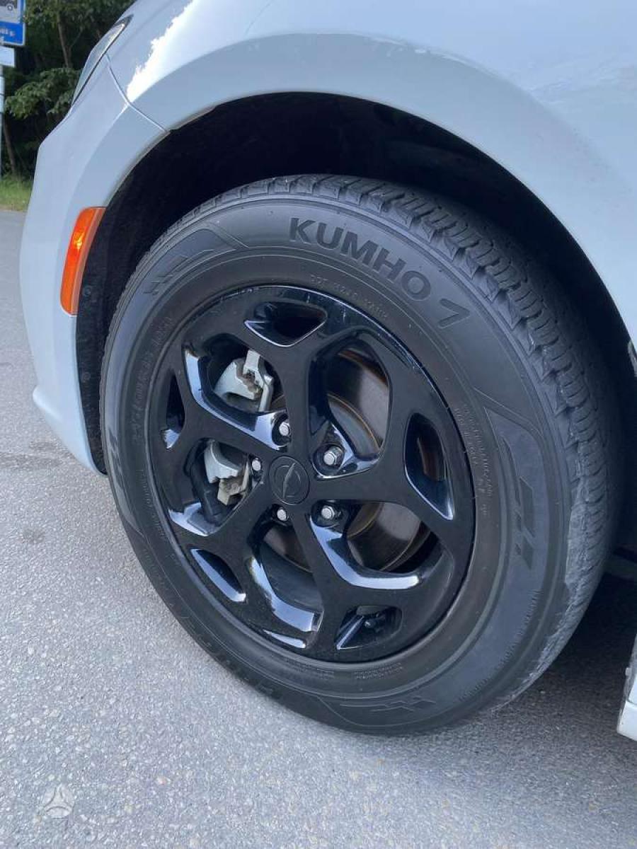 Белый Крайслер Пасифик 2023 в Каунас, объемом двигателя 3.61 л и пробегом 132 тыс. км за 23900 €, фото 19 на AUTOMOTO.COM.LV