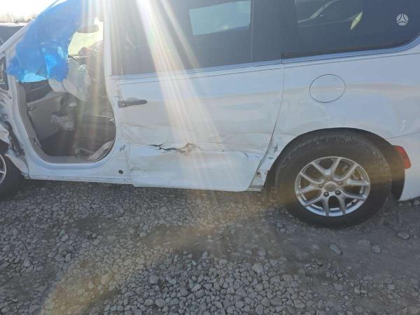 Balts Chrysler Pacifica 2024 Ukmergė, ar dzinēja tilpumu 3.60 L un nobraukumu 24 tūkst. km par 16450 €, foto 11 vietnē AUTOMOTO.COM.LV