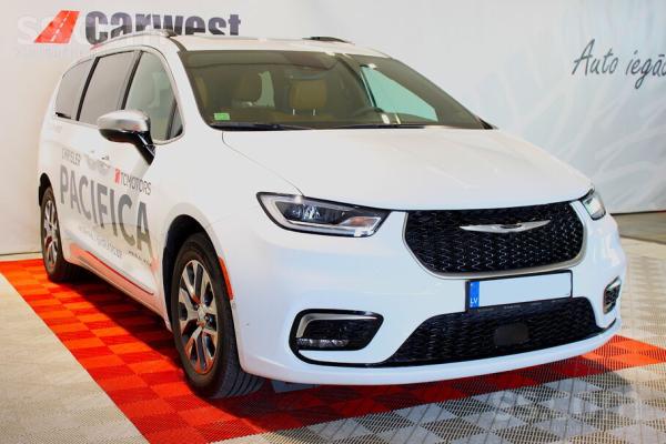 Белый Крайслер Пасифик 2024 в Рига, объемом двигателя 3.60 л и пробегом 38 тыс. км за 54900 €, фото 3 на AUTOMOTO.COM.LV