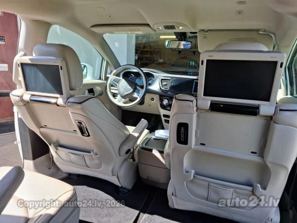 Balts Chrysler Pacifica 2018 Tallina, ar dzinēja tilpumu 3.60 L un nobraukumu 83 tūkst. km par 24900 €, foto 9 vietnē AUTOMOTO.COM.LV