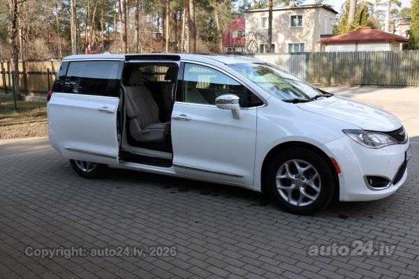 Balts Chrysler Pacifica 2020 Tallina, ar dzinēja tilpumu 3.60 L un nobraukumu 92 tūkst. km par 21900 €, foto 5 vietnē AUTOMOTO.COM.LV