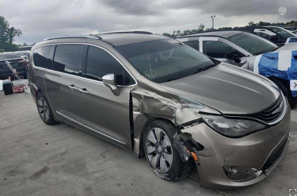 Dzeltens Chrysler Pacifica 2018 Kauņa, ar dzinēja tilpumu 3.61 L un nobraukumu 297 tūkst. km par 7900 €, foto 9 vietnē AUTOMOTO.COM.LV
