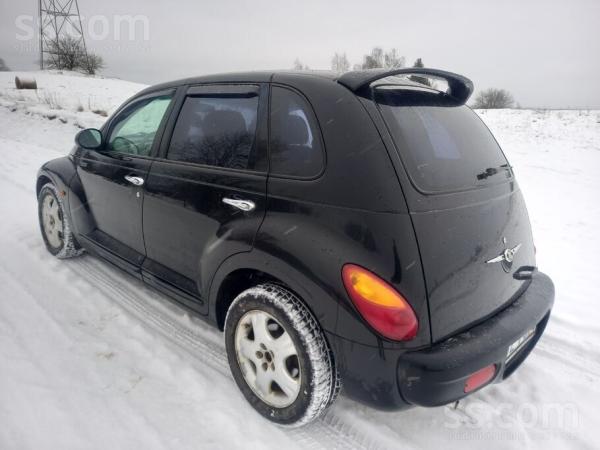Black Chrysler PT Cruiser 2000 in Cesis, with an engine capacity of 2.00 L and mileage of 213 thousand km for 1700 €, photo 5 on AUTOMOTO.COM.LV