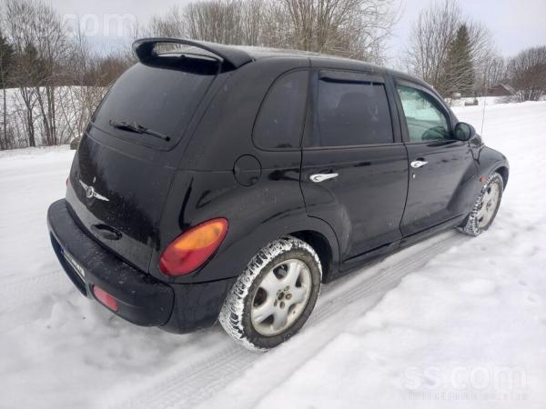 Black Chrysler PT Cruiser 2000 in Cesis, with an engine capacity of 2.00 L and mileage of 213 thousand km for 1700 €, photo 8 on AUTOMOTO.COM.LV