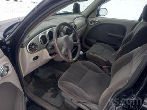 Black Chrysler PT Cruiser 2000 in Cesis, with an engine capacity of 2.00 L and mileage of 213 thousand km for 1700 €, photo 11 on AUTOMOTO.COM.LV