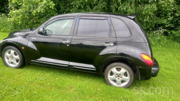 Melns Chrysler PT Cruiser 2000 Cēsis, ar dzinēja tilpumu 2.00 L un nobraukumu 213 tūkst. km par 1700 €, foto 8 vietnē AUTOMOTO.COM.LV