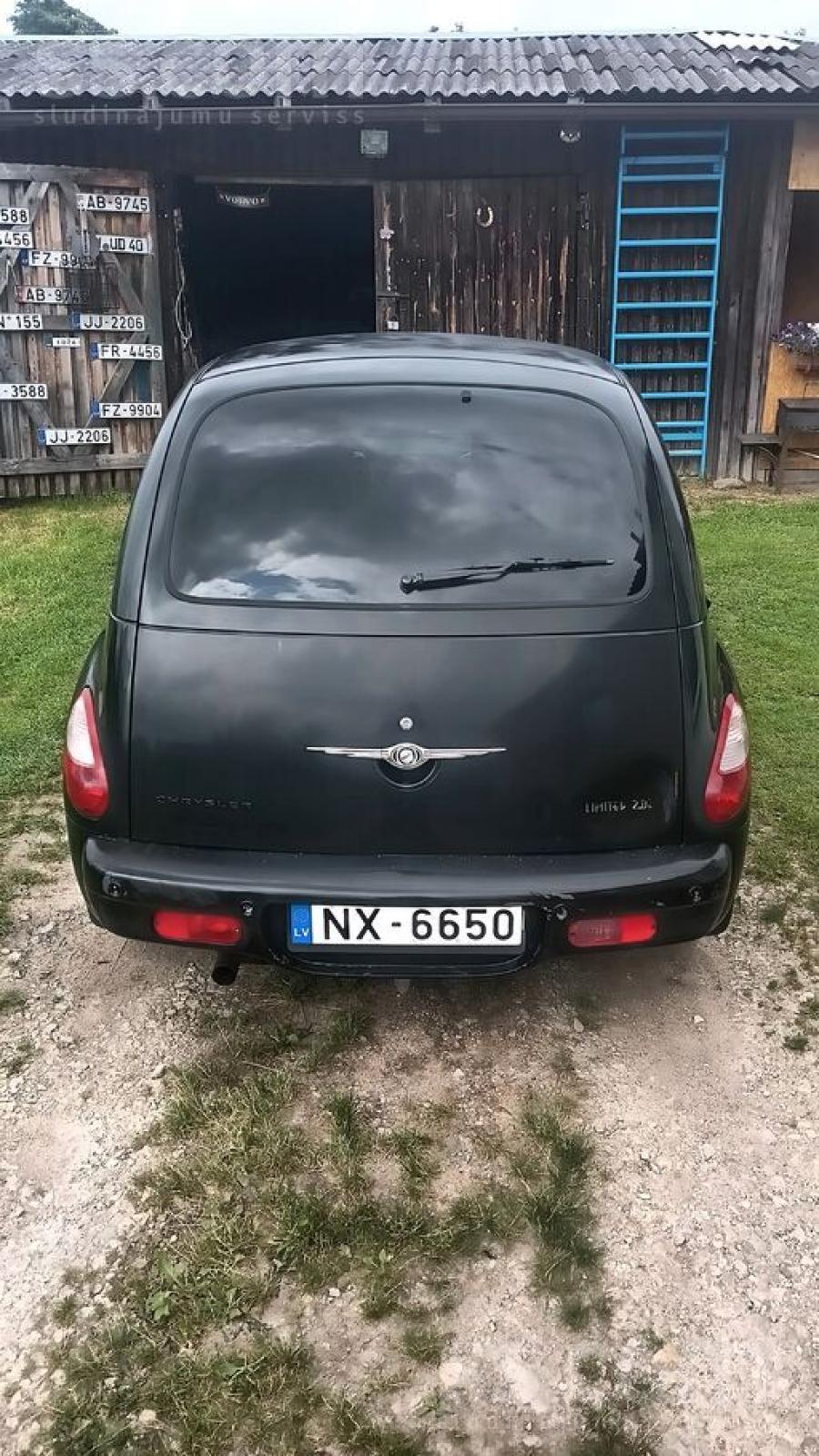 Black Chrysler PT Cruiser 2001 in Ludza, with an engine capacity of 2.00 L and mileage of 266 thousand km for 700 €, photo 6 on AUTOMOTO.COM.LV
