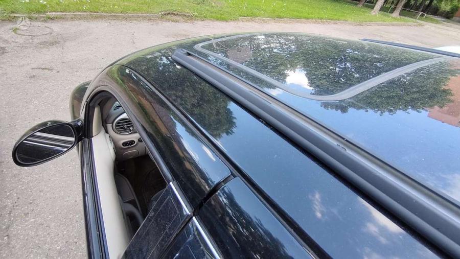 Black Chrysler PT Cruiser 2002 in Kaunas, with an engine capacity of 2.00 L and mileage of 249 thousand km for 999 €, photo 5 on AUTOMOTO.COM.LV