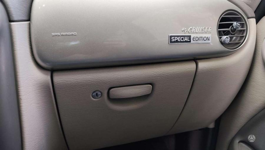 Black Chrysler PT Cruiser 2002 in Kaunas, with an engine capacity of 2.00 L and mileage of 249 thousand km for 999 €, photo 11 on AUTOMOTO.COM.LV