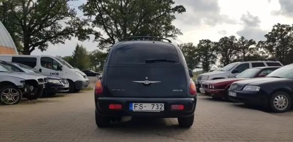 Melns Chrysler PT Cruiser 2003 Valmiera, ar dzinēja tilpumu 2.00 L un nobraukumu 156 tūkst. km par 1300 €, foto 4 vietnē AUTOMOTO.COM.LV